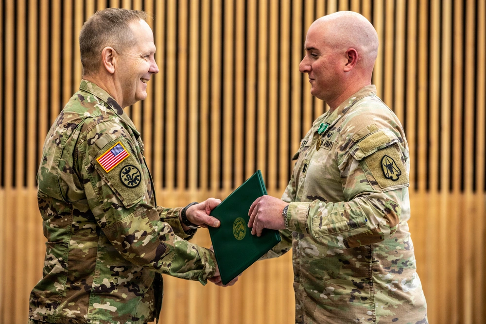 DVIDS - Images - HHC 1889th Regional Support Group Passes the Guidon of ...