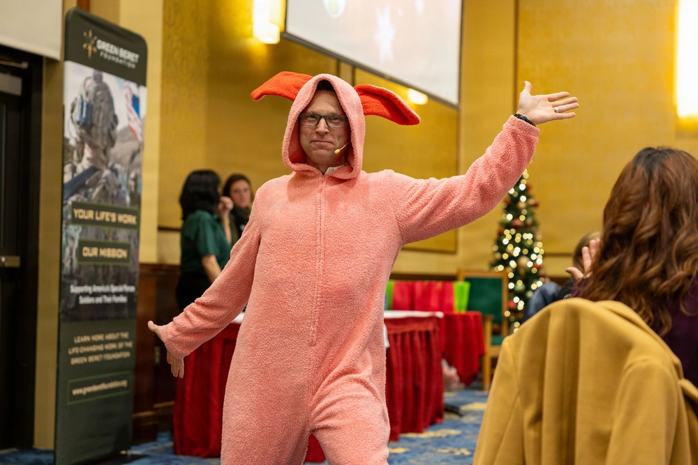 DVIDS - Images - 1st SFC (A) Hosts a Holiday Party [Image 6 of 8]
