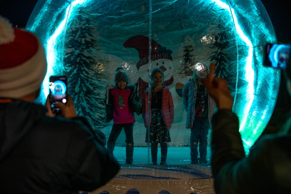 DVIDS - Images - Whiteman Christmas Tree Lighting 2025 [Image 2 of 7]