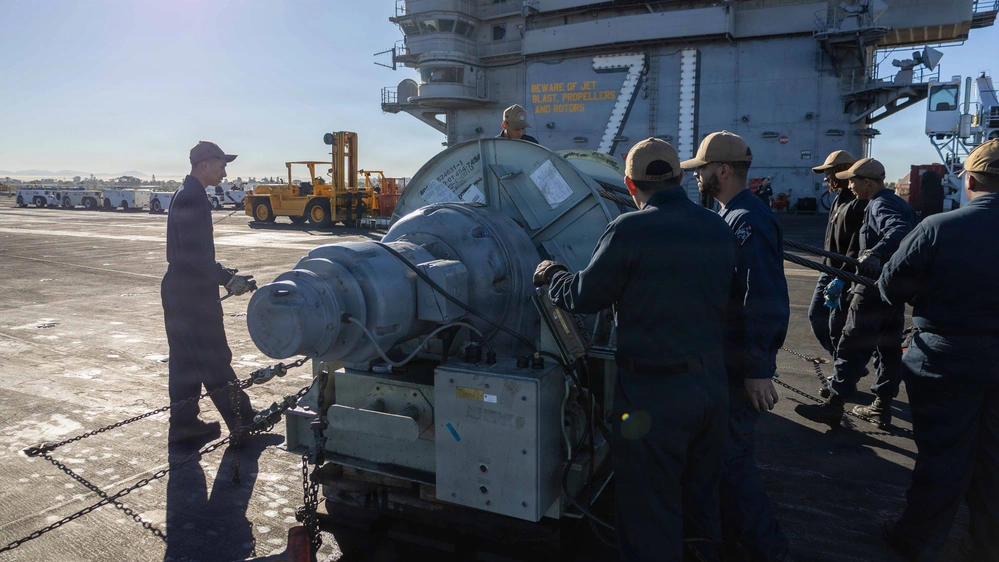 DVIDS - Images - Flight Deck [Image 6 of 7]