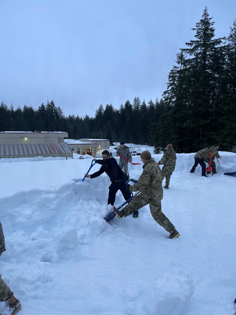 DVIDS - Images - Alaska Guard’s snowstorm response inspires local PD ...