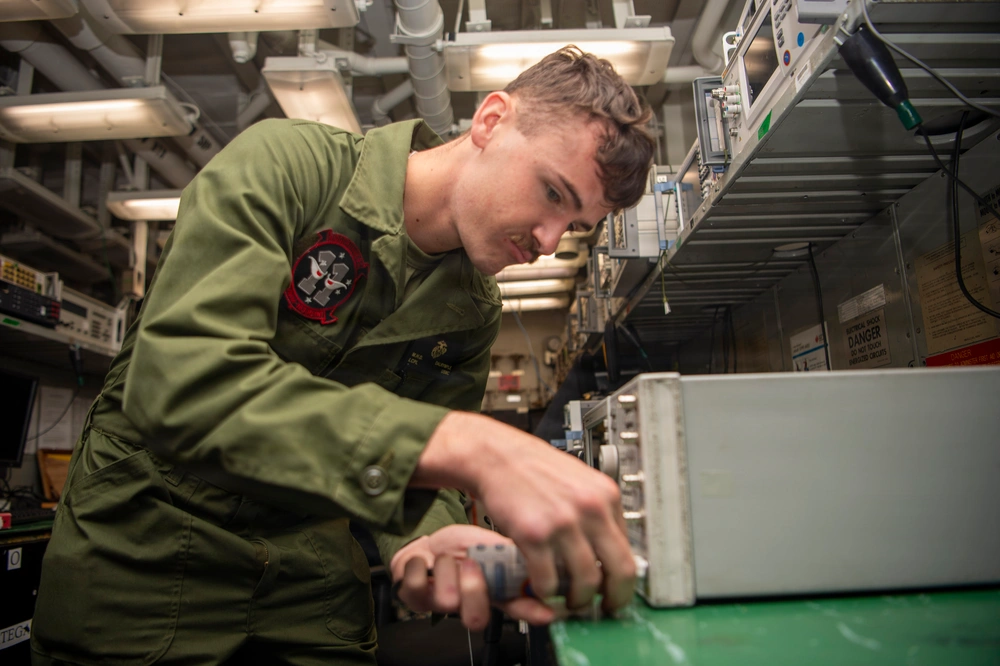 DVIDS - Images - Calibrating and Testing aboard Boxer [Image 8 of 38]