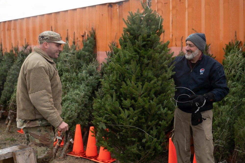 DVIDS - Images - Operation Service donates Christmas trees to veterans ...