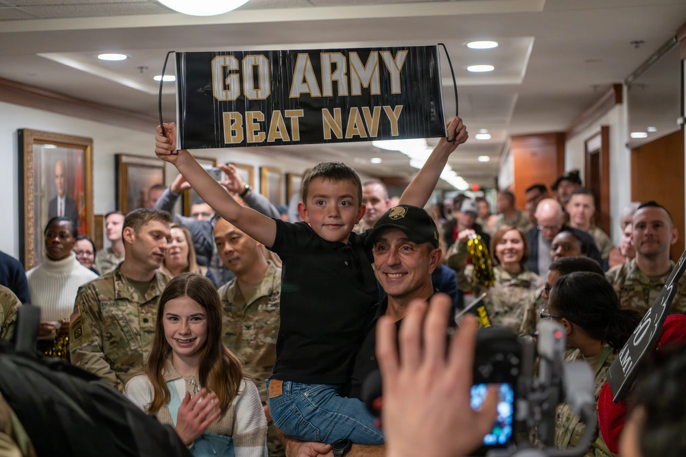 DVIDS - Images - Army-Navy Pep Rally at the Pentagon 2025 [Image 9 of 10]