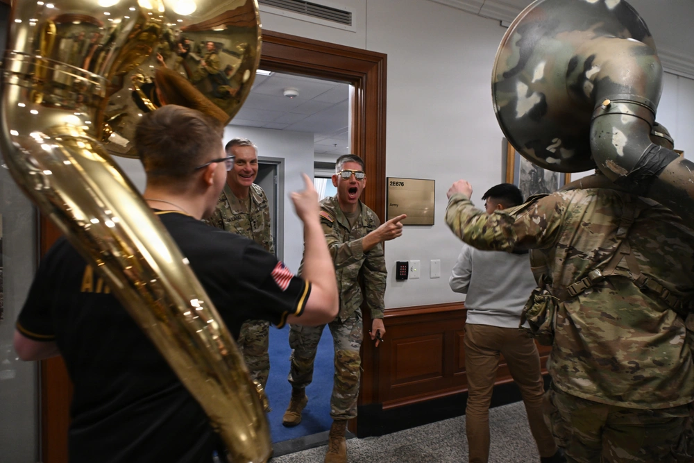 DVIDS - Images - Army-Navy Pep Rally at the Pentagon 2025 [Image 7 of 10]