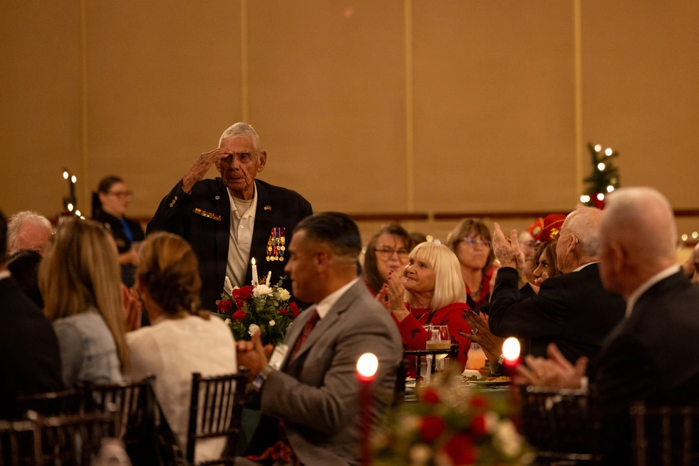 DVIDS - Images - MCIWEST Commanding General's Holiday Buffet and ...