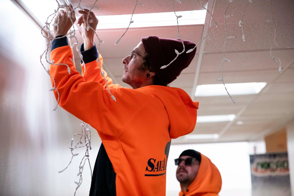 DVIDS - Images - NORAD Tracks Santa 2025 [Image 7 of 12]