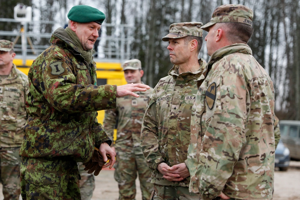 DVIDS - Images - 6-9 CAV Live Fire Gunnery and Media Day [Image 10 of 11]