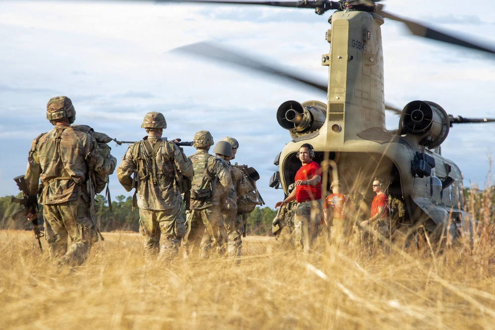 DVIDS - Images - 1-17 Air Cavalry Squadron Spur Ride, Load em up [Image ...