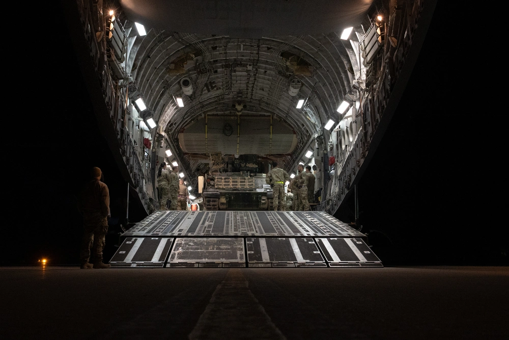 DVIDS - Images - 16th EAS conducts cargo mission within CENTCOM [Image ...