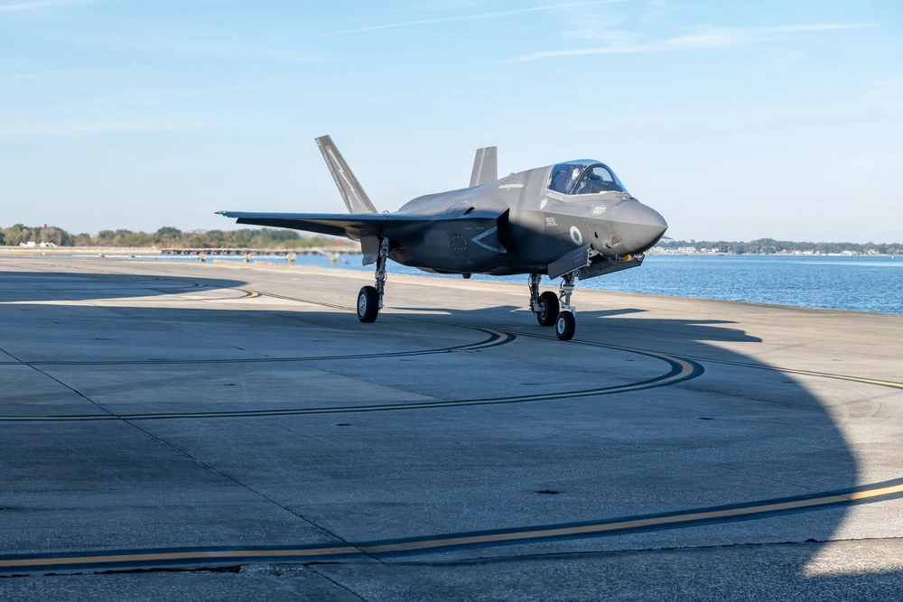 DVIDS - Images - First Royal Navy F-35 Aircraft Arrive at Fleet ...