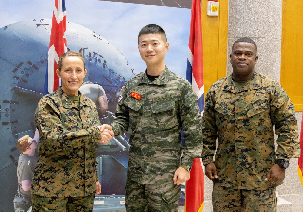 DVIDS - Images - MARFORK bids farewell to their LNO from the ROKMC ...