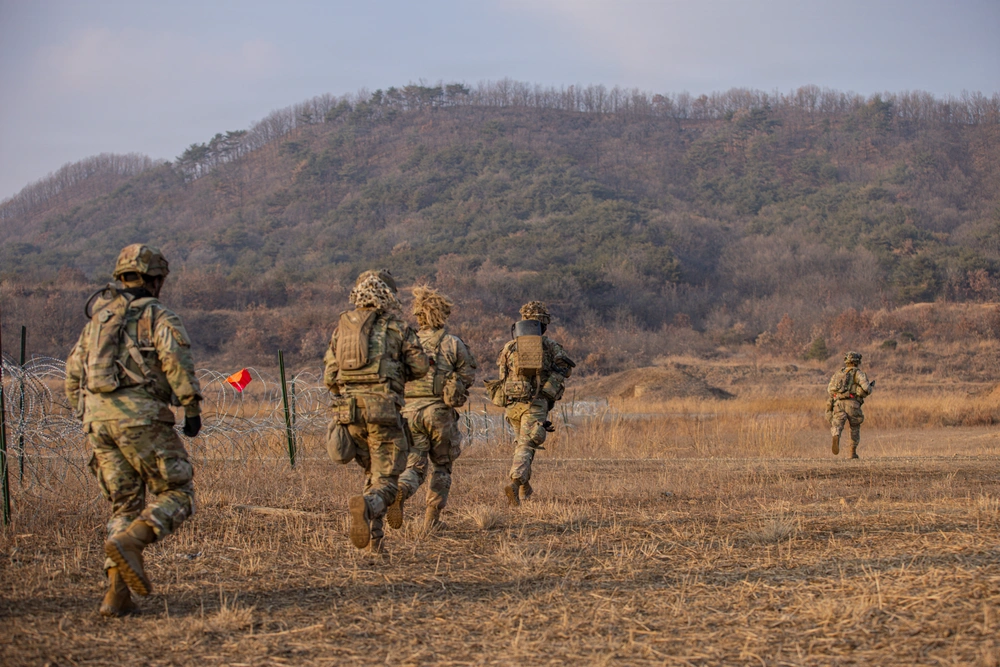 DVIDS - Images - Alpha Company 2-23 Conduct Combined Arms Live-Fire ...