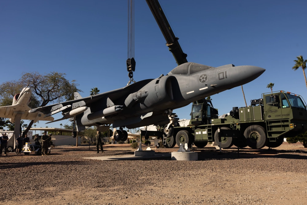 DVIDS - Images - MCAS Yuma AV-8B Harrier II Static Display Swap [Image ...