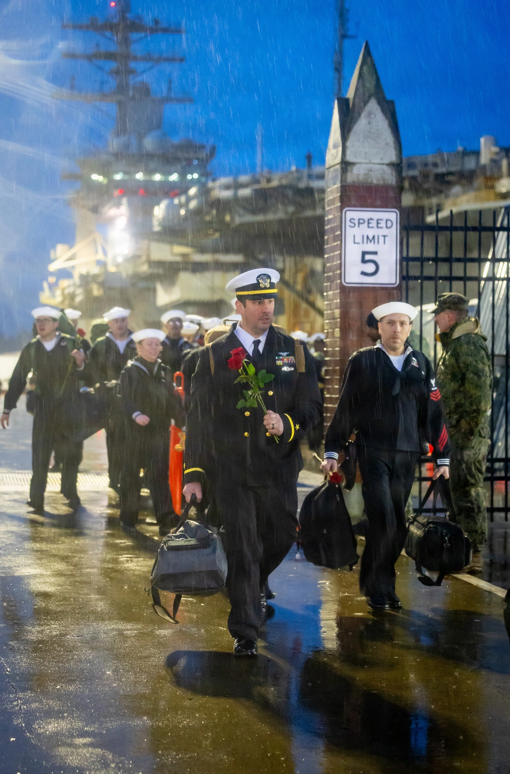 DVIDS - Images - USS Nimitz comes home from nine month deployment ...