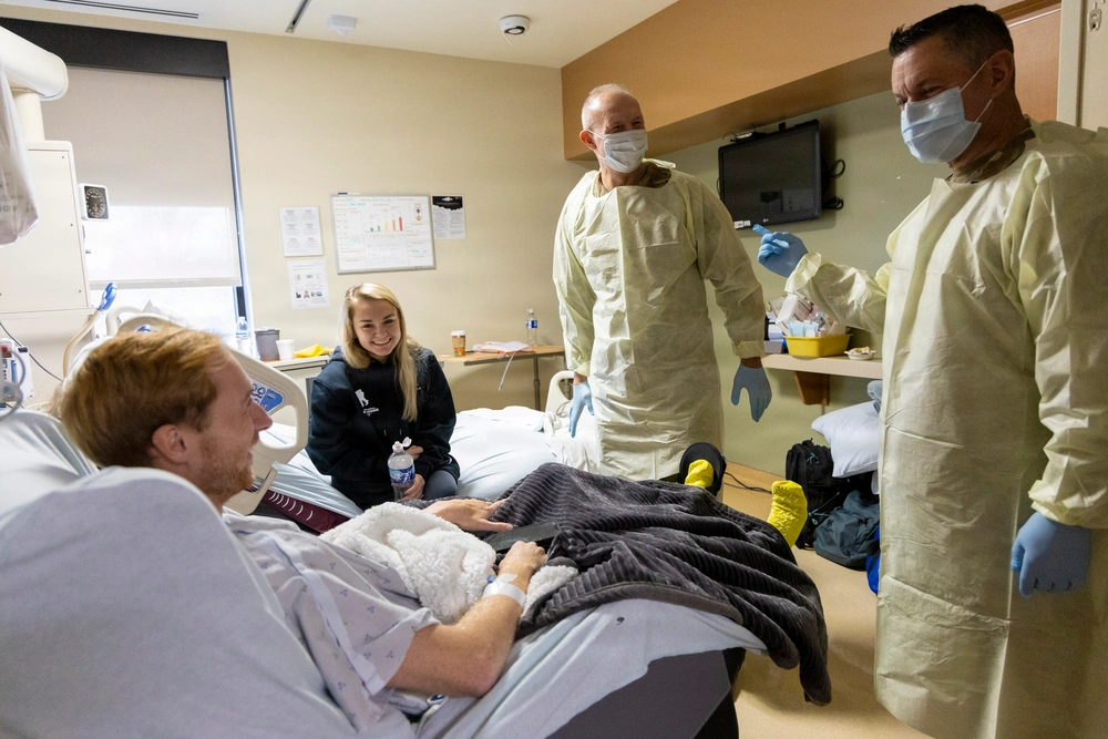 DVIDS - Images - Chief of Staff of the Army visits Walter Reed [Image 3 ...
