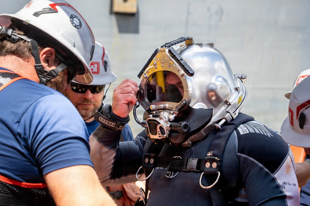 DVIDS - Images - Louisville District Dive Team makes a splash at ...