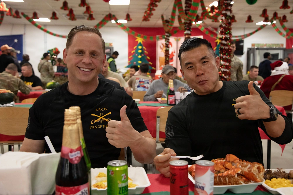 DVIDS - Images - Soldiers are served a Holiday dinner at Erbil Air Base ...