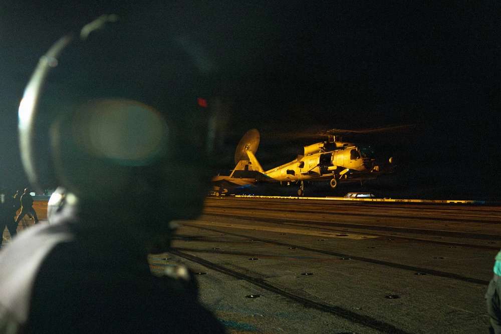 DVIDS - Images - HSM-70 Flight Deck Operations [Image 15 of 72]