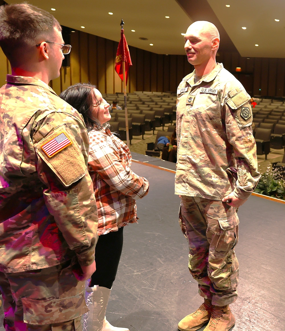 DVIDS - Images - ILLINOIS ARMY NATIONAL GUARD SOLDIER PROMOTED AFTER ...