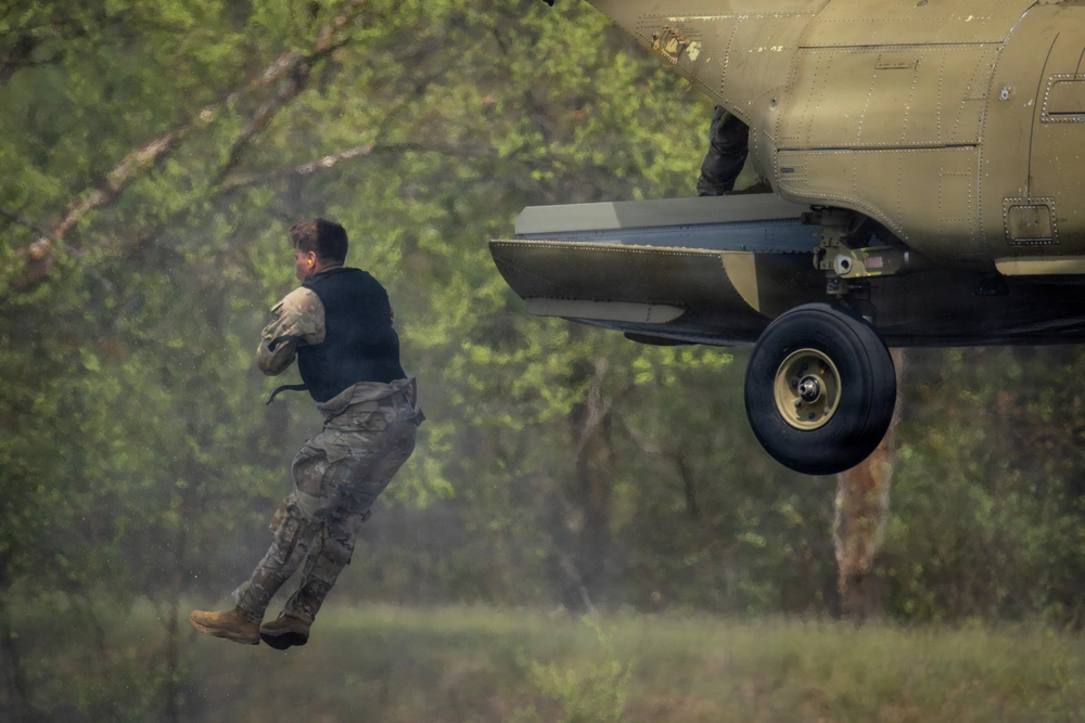 DVIDS - Images - USARC Best Squad Helocast [Image 20 of 36]