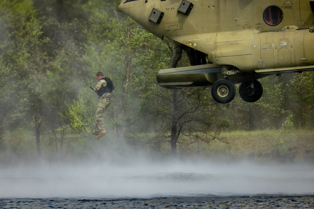 DVIDS - Images - USARC Best Squad Helocast [Image 22 of 36]