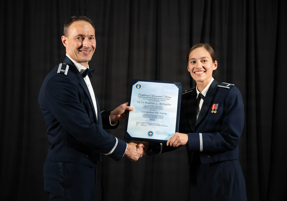 DVIDS - Images - Graduating the Future of Flight: Class 25-13 [Image 25 ...