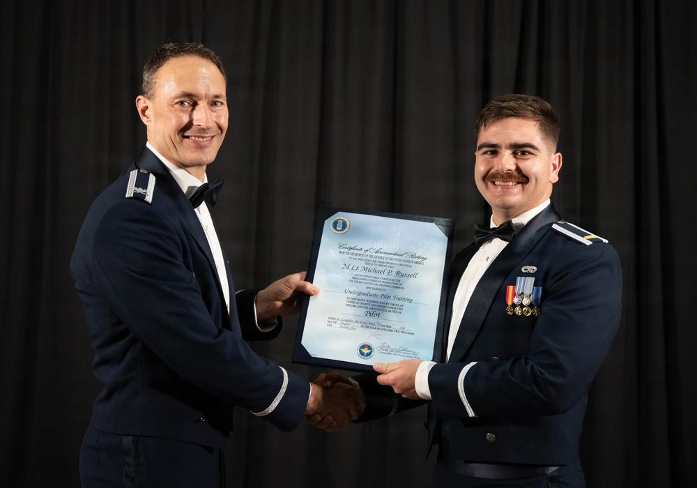 DVIDS - Images - Graduating the Future of Flight: Class 25-13 [Image 34 ...