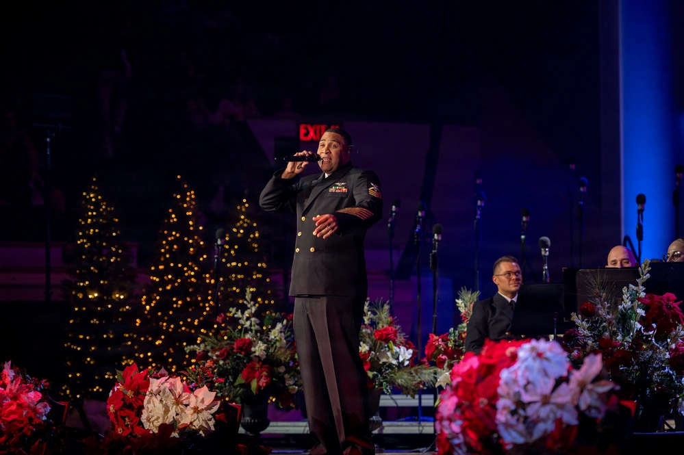 DVIDS - Images - U.S. Navy Band Holiday Concert [Image 11 of 20]