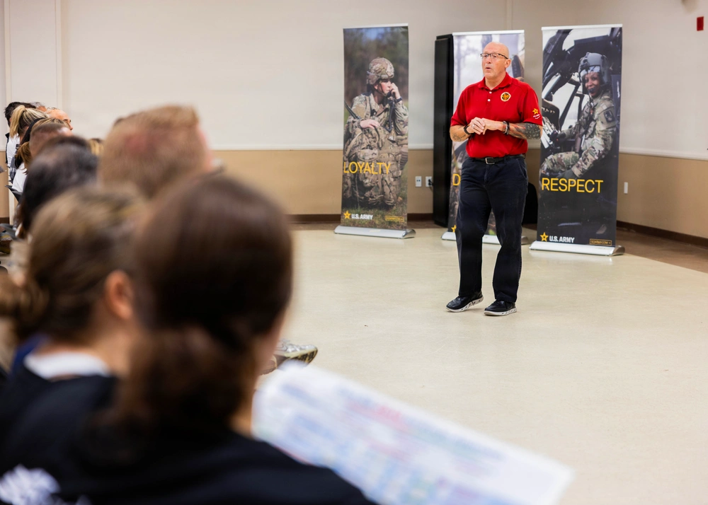 DVIDS - Images - Leadership Oklahoma Class 38 Visits Fort Sill [Image ...