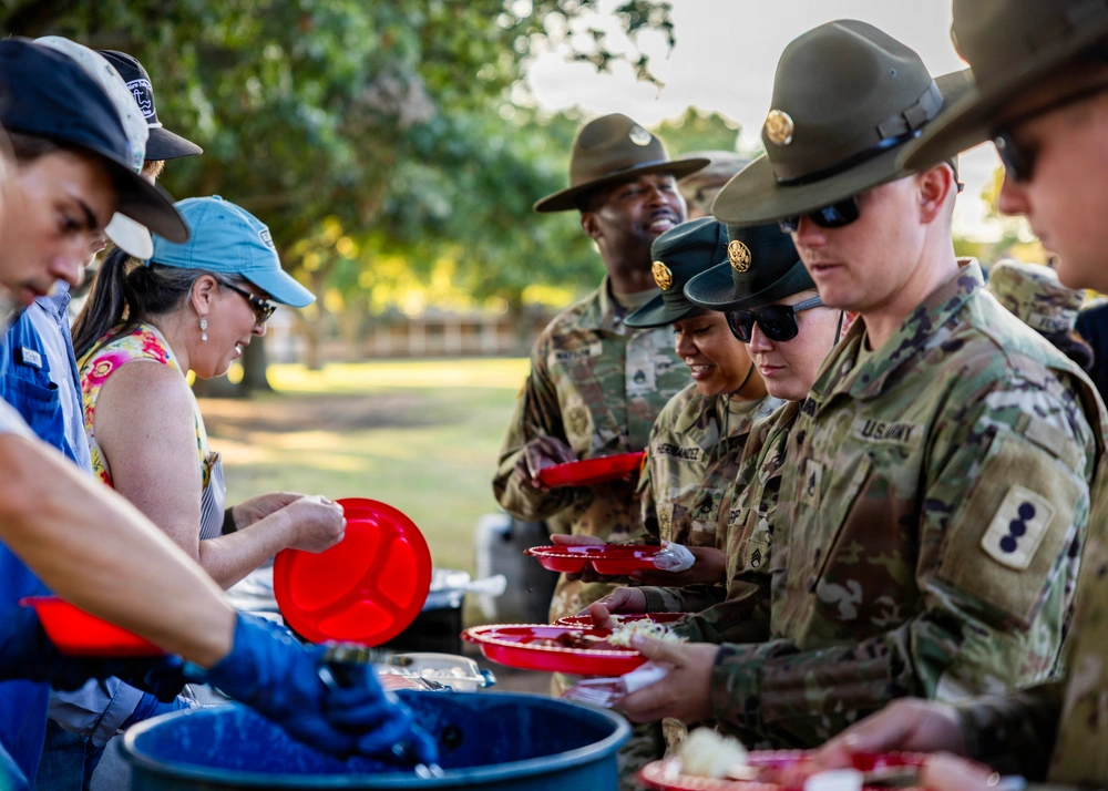 DVIDS - Images - Leadership Oklahoma Class 38 Visits Fort Sill [Image ...