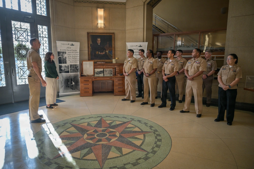 DVIDS - Images - Rep. Sarah Elfreth Visits Carderock [Image 1 of 8]