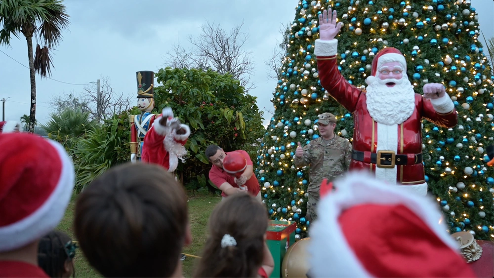 DVIDS - Images - Team Andersen celebrates annual Christmas lighting