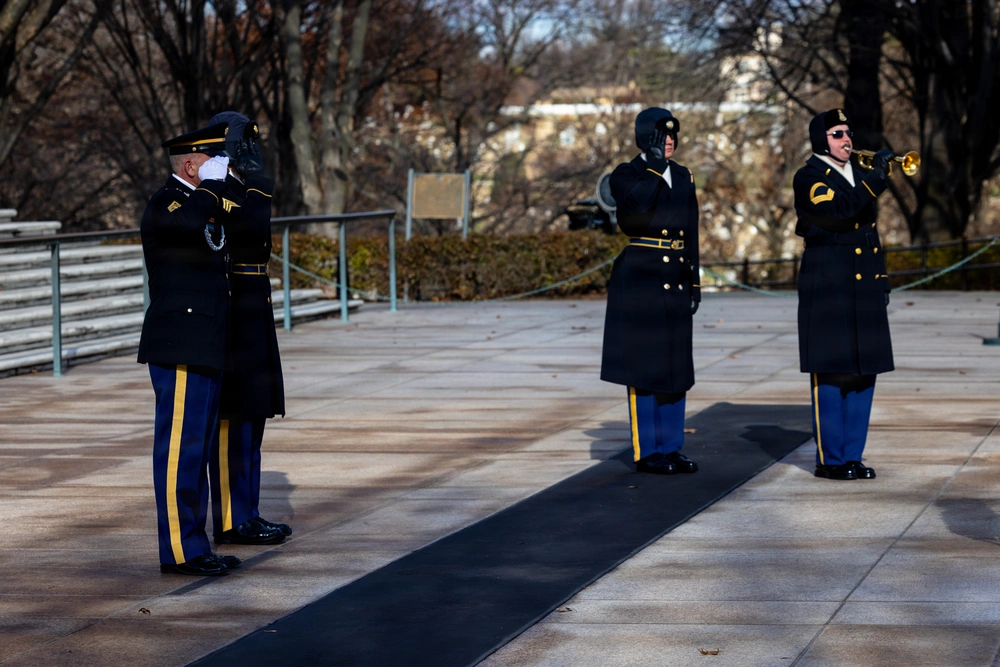 DVIDS - Images - Command Sgt. Maj. Brandsasse Lays a Wreath at the Tomb ...