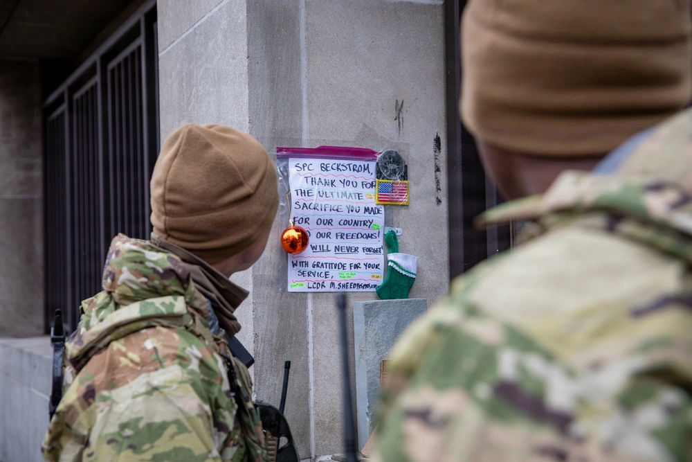 DVIDS - Images - Mississippi Army National Guard Soldiers visit shrine ...