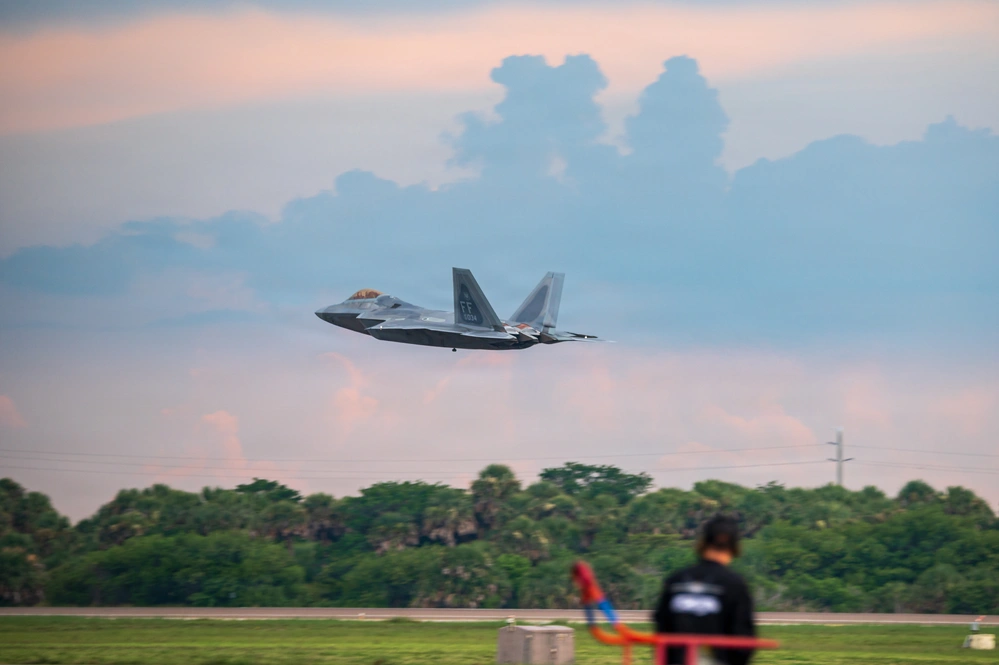 DVIDS - Images - F-22 Raptor Demonstration Team Arrives at Patrick ...