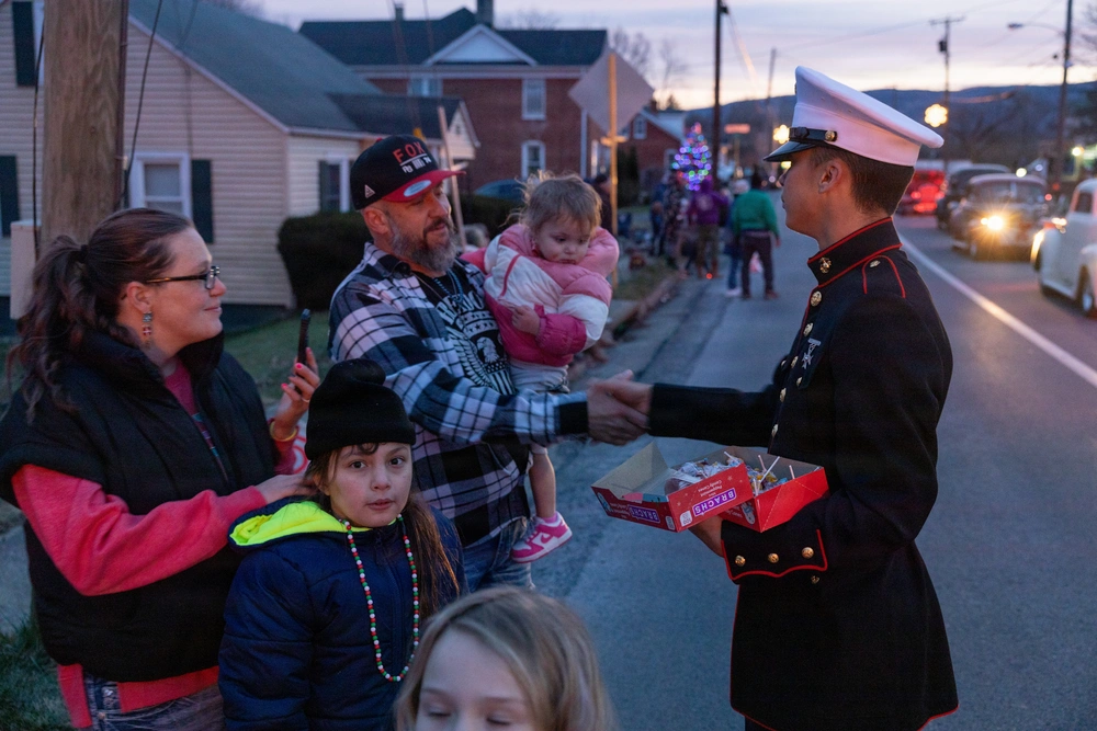 DVIDS - Images - Staunton Marine at the Stuarts Draft Christmas Parade ...