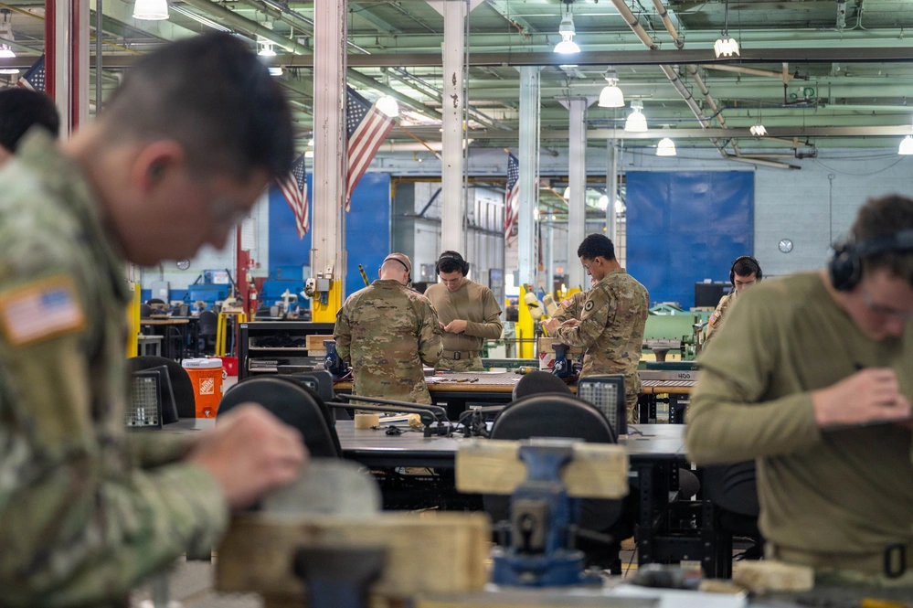 DVIDS - Images - Shaping Steel, Sharpening Skills [Image 4 of 6]