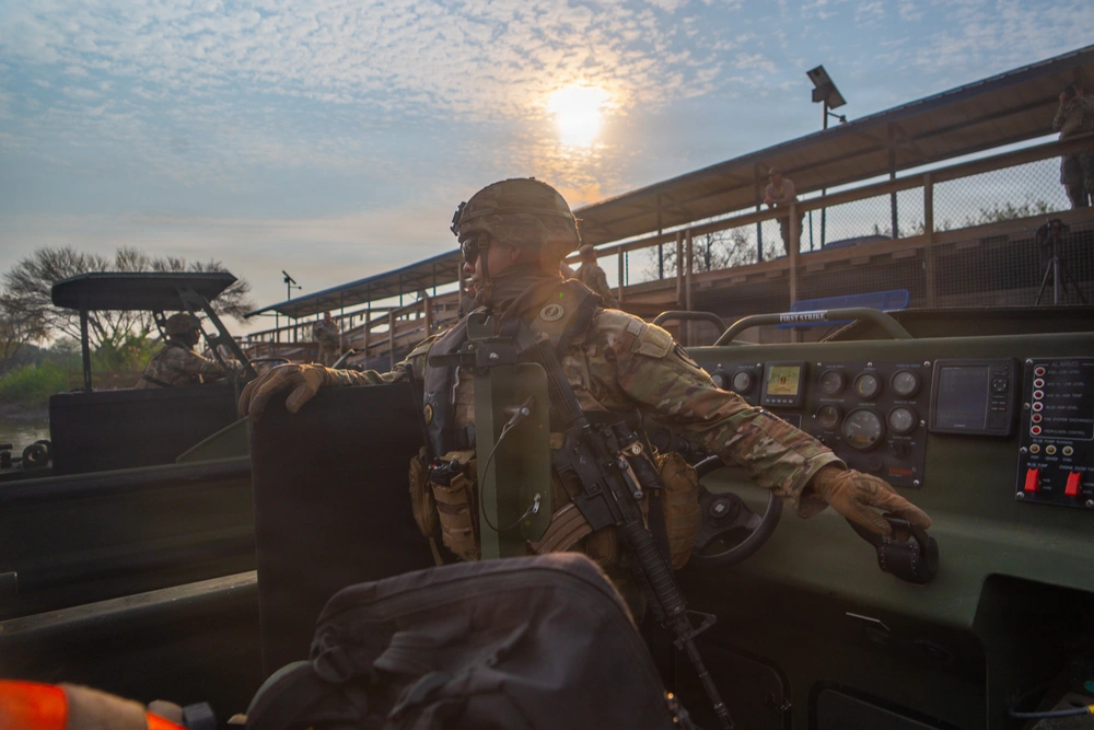 DVIDS - Images - Patrolling the Rio Grande [Image 3 of 7]