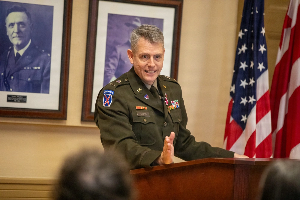 DVIDS - Images - 257th Army Band change of command ceremony [Image 4 of 7]