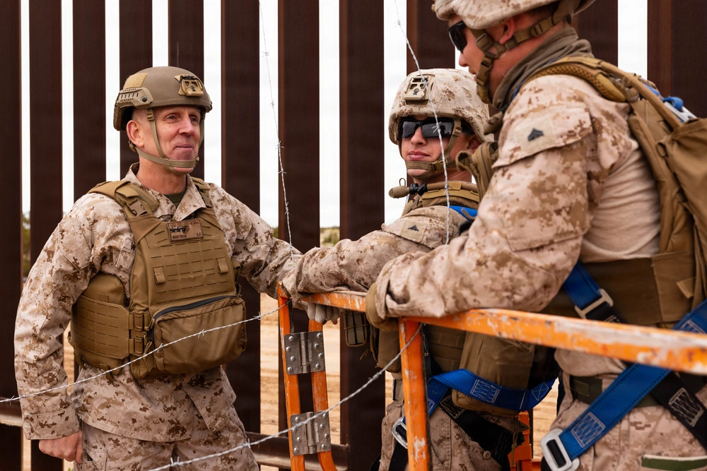 DVIDS - Images - Lt. Gen. Wortman visits southern border [Image 7 of 7]