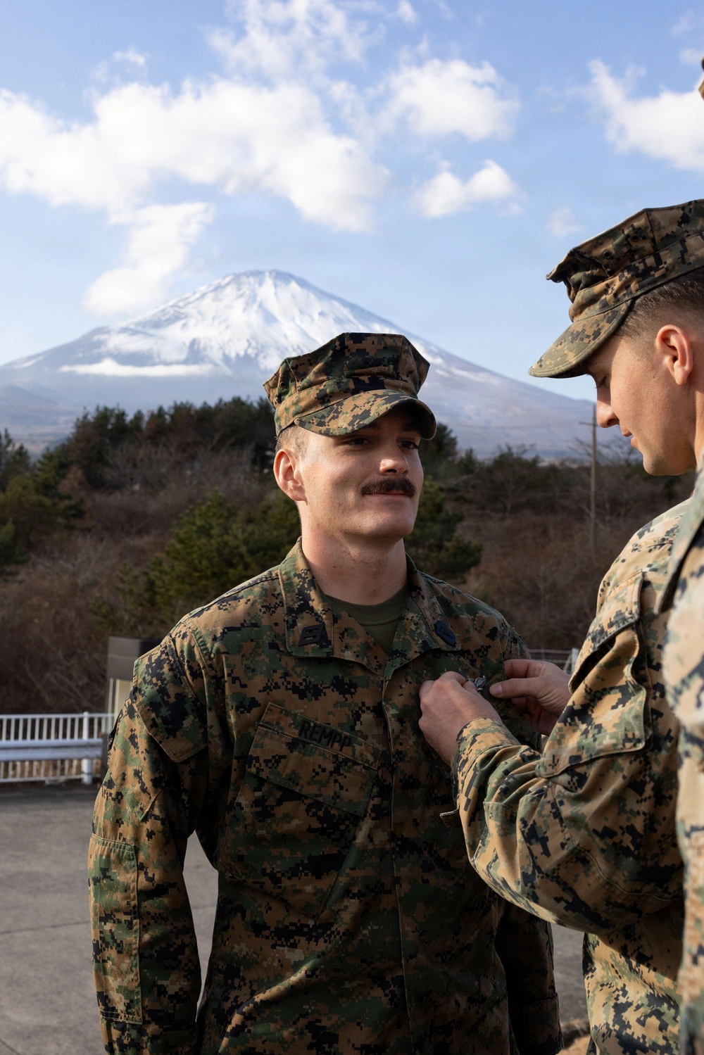 DVIDS - Images - V16 Fleet Marine Force Pinning Ceremony [Image 3 of 6]