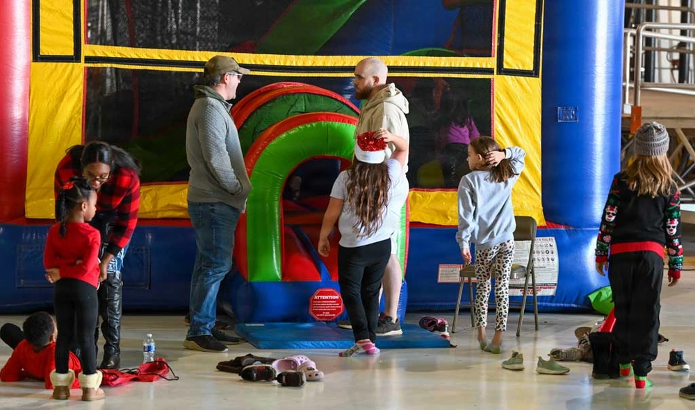 DVIDS - Images - 552 ACW Children's Holiday Party [Image 5 of 32]