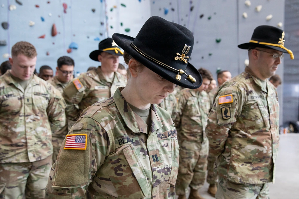 DVIDS - Images - 1-172nd CAV Welcomes New Senior Enlisted Advisor ...
