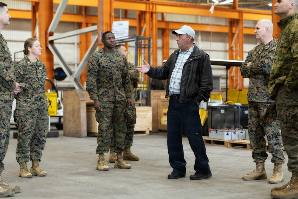 DVIDS - Images - Marine Forces Reserve Leaders Tour Blount Island to ...