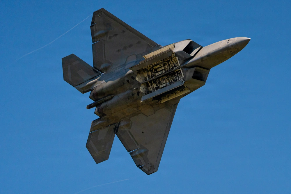 DVIDS - Images - F-22 Raptor Aerial Demonstration Team performs at the ...