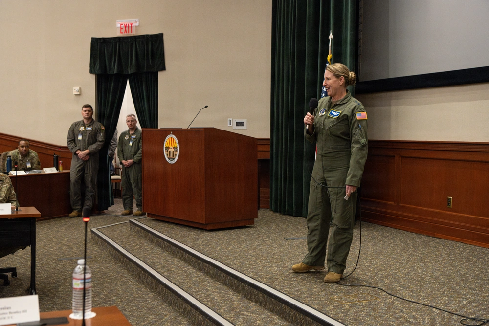 DVIDS - Images - 6ARW hosts AMC total force leaders at Winter Phoenix ...