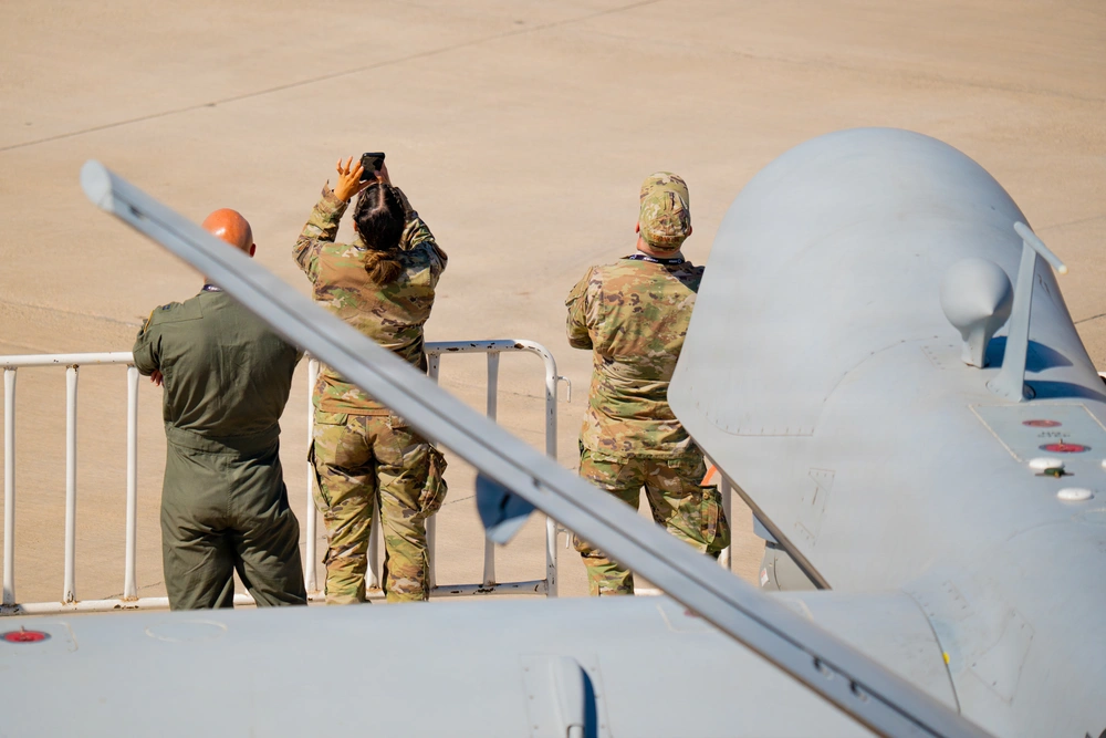 DVIDS - Images - F-22 Raptor Aerial Demonstration Team performs at ...