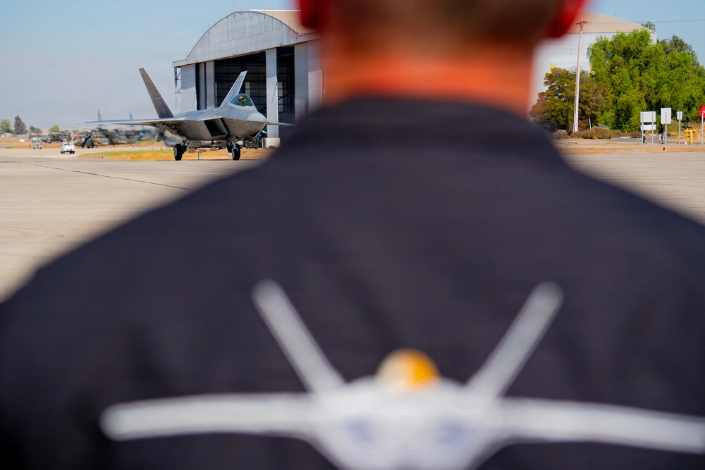 DVIDS - Images - F-22 Raptor Aerial Demonstration Team performs at ...