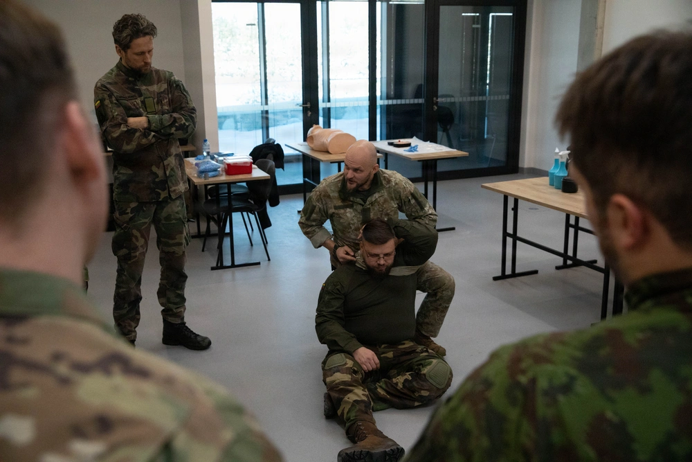 DVIDS - Images - U.S. Army Soldiers Facilitate CLS Course with ...